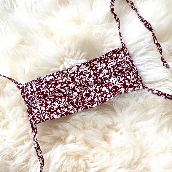 Reformation | Accessories | Reformation Burgundy Face Mask White ...